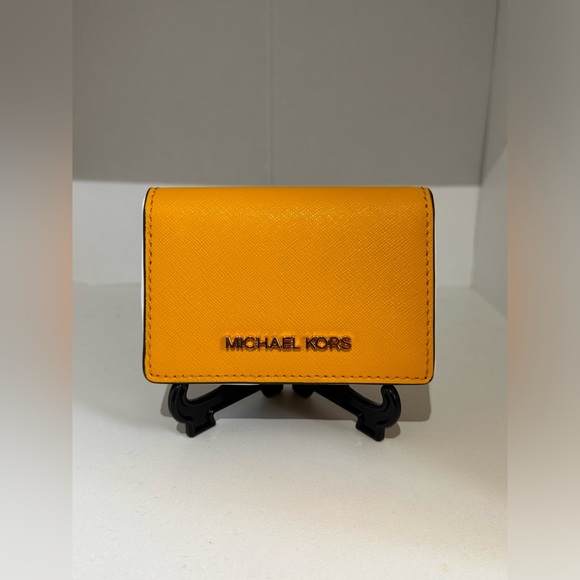 MICHAEL Michael Kors | Accessories | Michael Kors Jet Set Small Flap Id Card Case | Poshmark